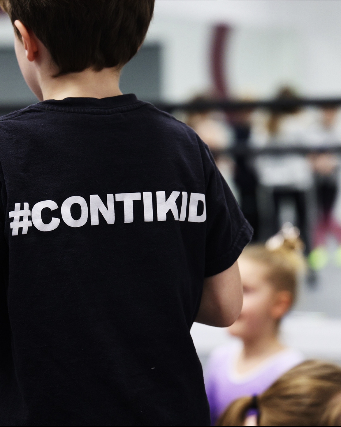 ASSOCIATES | ITALIA CONTI