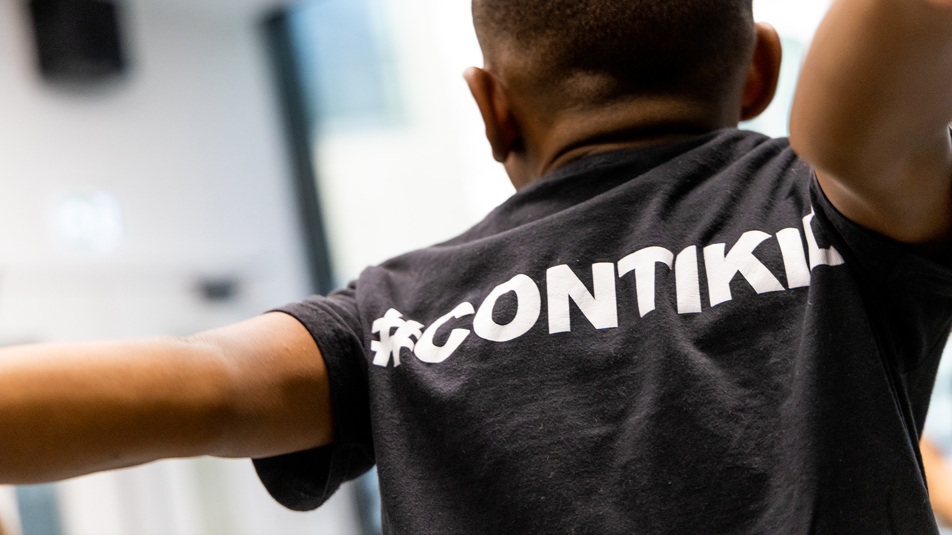 ASSOCIATES | ITALIA CONTI